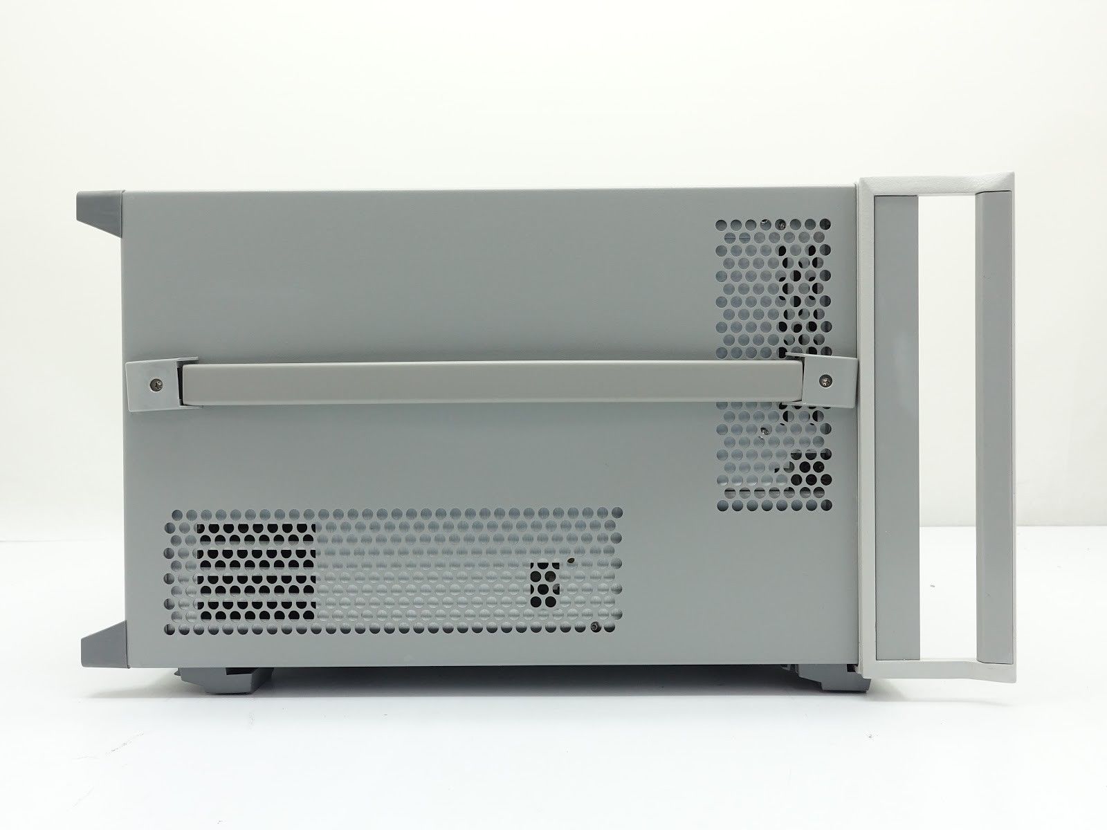 N5230C Agilent PNA-L Network Analyzer,300k/10M~6,13.5,20/13.5,20,40,50GHz